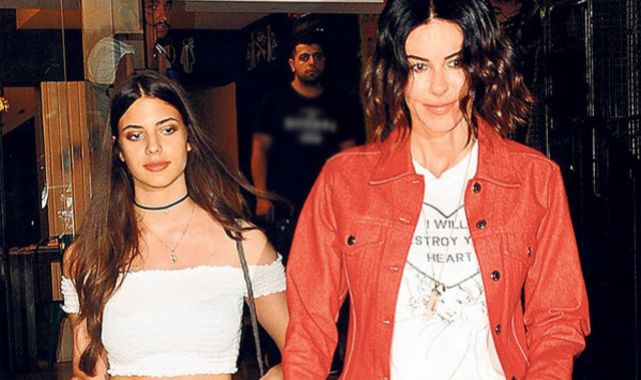 Defne Samyeli sessizliğini bozdu: 'Kızım darp edildi" - Medya - AYKIRI ...