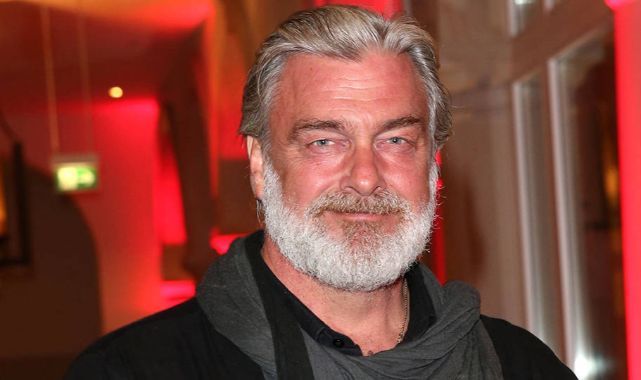 Sette fenalaşan Vikings dizisinin yıldızı Ray Stevenson hayatını ...