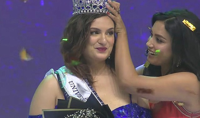 100 kg ağırlığındaki Nepalli Jane Garnett'ın Kainat Güzeli seçildiği ...